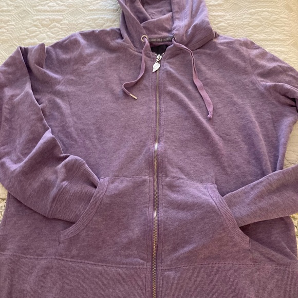 Victoria's Secret | Tops | Victorias Secret Supermodel Essentials Zip ...